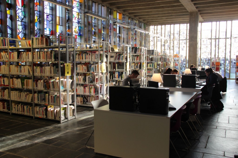 Centre de ressources documentaires – IPFS | Institut Provincial de ...